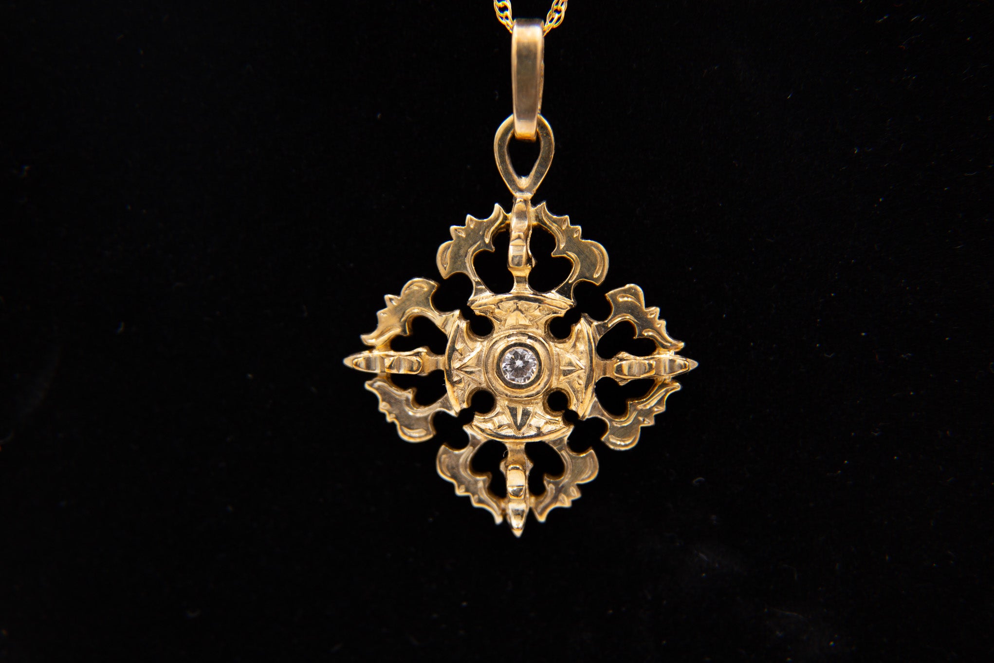 Large Double Vajra Pendant - 18K Gold w/diamond – Tibetan Treasures